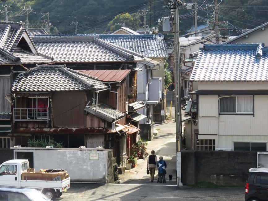 Wakayama: Kada Cycling Tour with Medetai Train Ride - Enjoying the Coastal Beauty