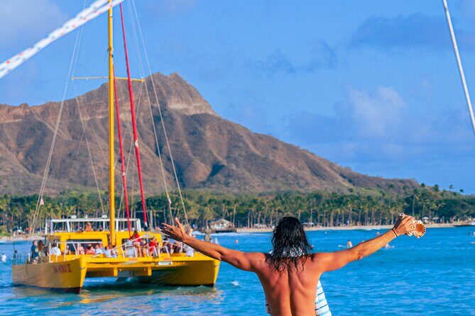 1 Hour Waikiki Sail on Na Hoku 3 Catamaran - A Closer Look at the Experience