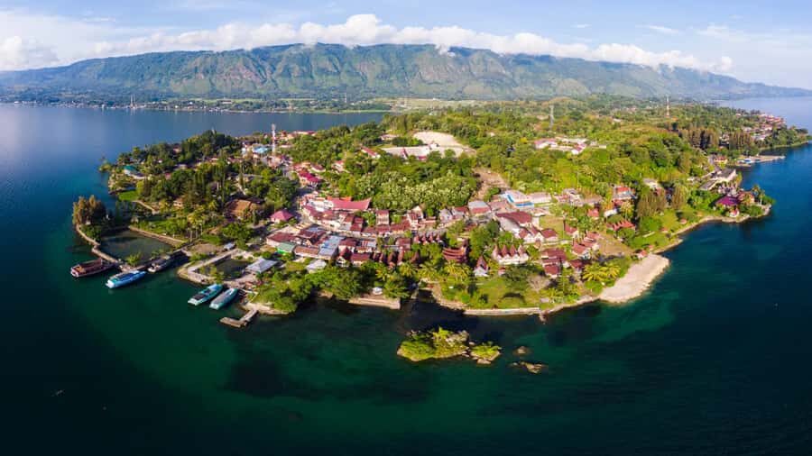 2-Day from Medan: Orangutan Bukit Lawang and Lake Toba Tour - The Practicalities and Value