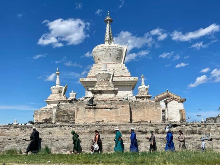 2-Day Kharkhorin Town, Granite Mountain, and Sand Dunes - What Makes This Tour Stand Out