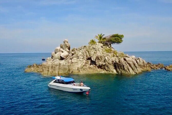 2 dives at coral reefs, Half day for certified divers - Who Will Love This Tour?