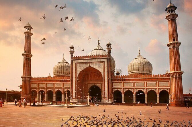 3 Day Golden Triangle Tour Delhi Agra and Jaipur - Exploring Delhi: The Heartbeat of India