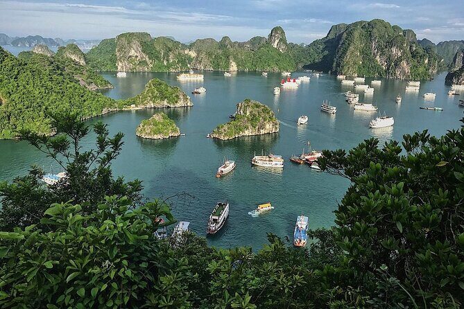 3 Days Hanoi, Ninh Binh and HaLong Bay 5 Star Cruise - Who Will Appreciate This Tour?