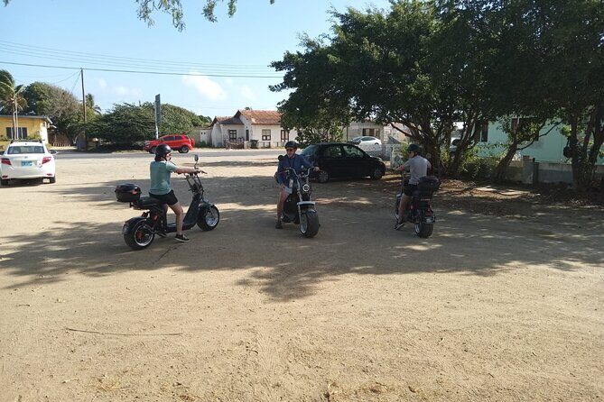 3-Hour Electric Scooter Island Tour in Aruba (1 or 2-seater) - FAQ