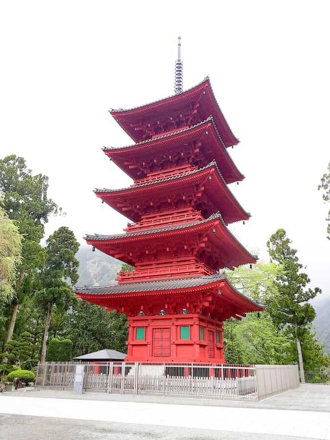 3-hour walking tour of Kuonji Temple with Minobu Ropeway - A Deep Dive into the Experience