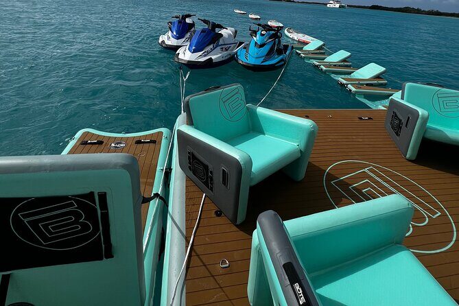 3 Hours Blue Island Escape Experience - The Experience of Riding a Jet Ski in Turks and Caicos