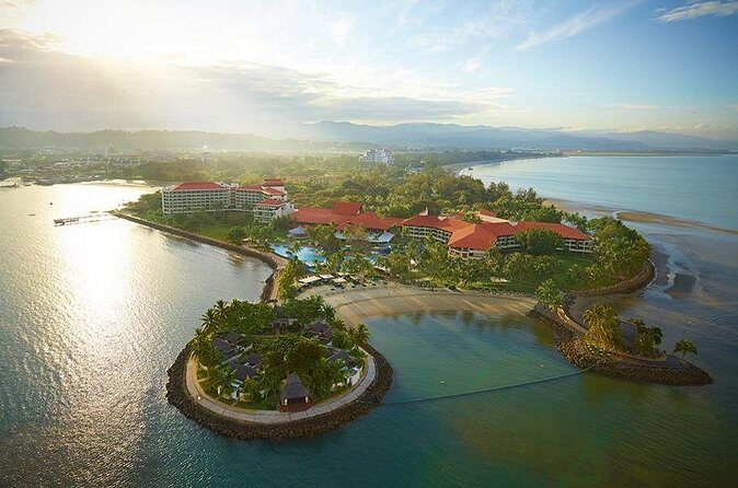 3-Night 5-star Tanjung Aru Beach Resort Package in Kota Kinabalu & Klias Wetland - Day 3: Wildlife and Fireflies at Klias Wetlands