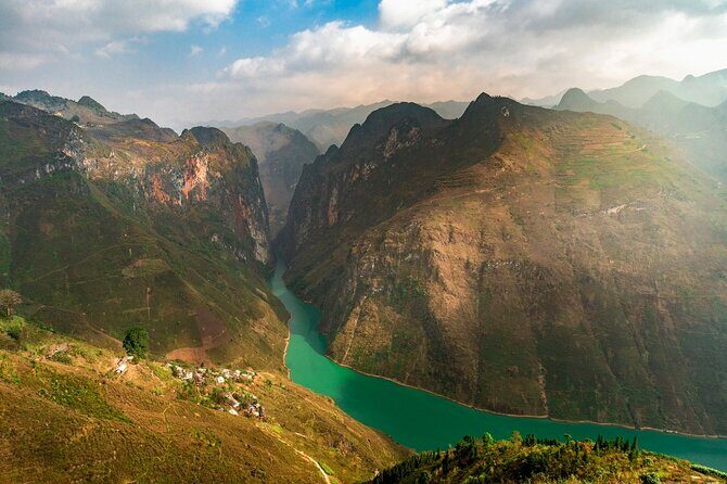 4 Days 3 Nights Karst Plateau Geopark Tour From Ha Giang - Transportation and Group Size