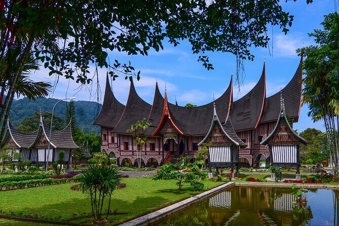 4 Days 3 Nights Private Tour in West Sumatra - What Travelers Can Expect