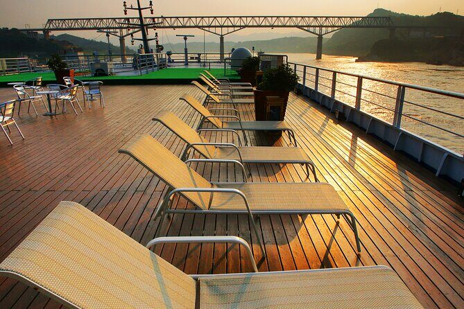 4 Days 3 Nights Yangtze River Cruise from Chongqing to Yichang - Final Thoughts: Who Should Consider This Tour?