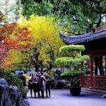 4-HourJade Buddha Temple & Yu Garden Private Tour withTea Tasting - Exploring Yu Garden: A Ming Dynasty Classic