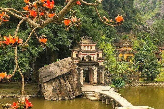 5 Days 4 Nights Halong to Ninh Binh and Hanoi Private Tour - FAQs