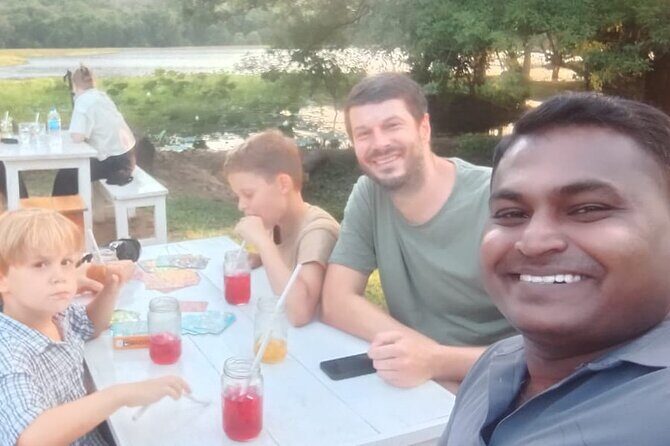 5 Days Private Tour of Sri Lanka with Transportation - Day 1: Kandy’s Cultural Heart