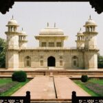 8 Days India Golden Triangle Tour With Varanasi - Who Is This Tour Best For?