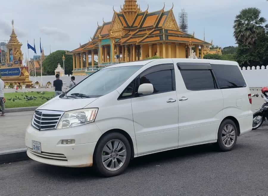 A Day Trip Transfer Sightseeing Phnom Penh Siem Reap - Who Would Enjoy This Tour?