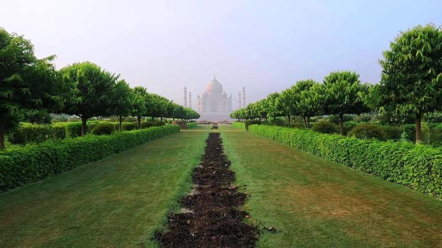 Agra: Baby Taj and Mehtab Bagh Sunset Viewpoint Tour - Why This Tour Offers Great Value