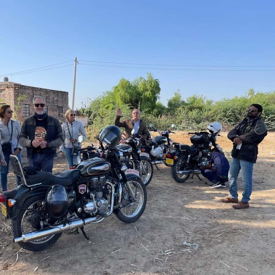 Agra: Evening Guided City Bike Tour with Hotel Pickup - Authentic Experiences and Local Flavor