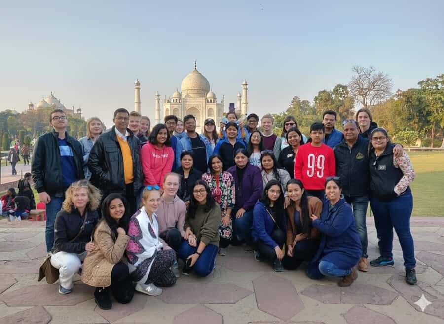Agra: Sunrise Taj Mahal Private Tour with Express Entry - The Experience of Visiting at Sunrise