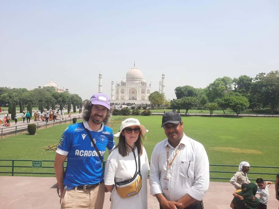 Agra: Taj Mahal and Mausoleum Guided Tour Skip-the-Line - The Taj Mahal Experience: What’s Included