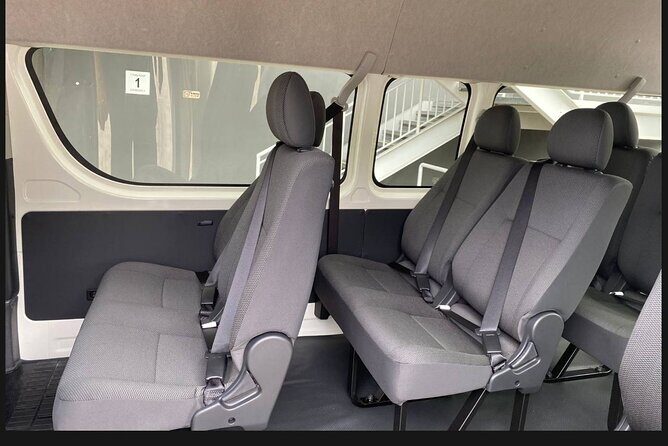 Airport to Hotel or Hotel to Airport Transfer in Singapore - A Closer Look at the Experience