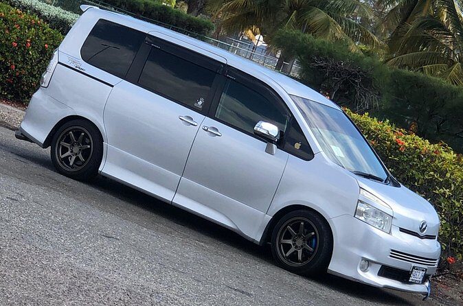 Airport Transfer OCEAN CORAL SPRING or EDEN BAY - How the Service Looks in Practice