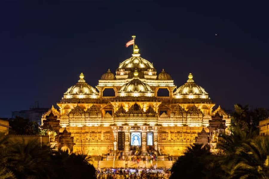 Akshardham Temple light, water show with Old/New Delhi Tour - Deep Dive into the Itinerary