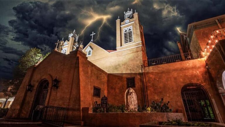Albuquerque Desert Shadows Rising Ghost Tour - Who Should Consider This Tour?