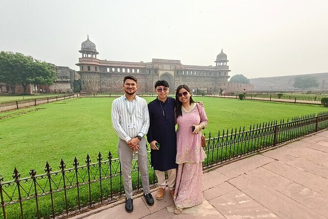 All Inclusive Taj Mahal & Agra Tour by Gatimaan Express Train - Exploring Agra Fort: A Majestic UNESCO World Heritage Site