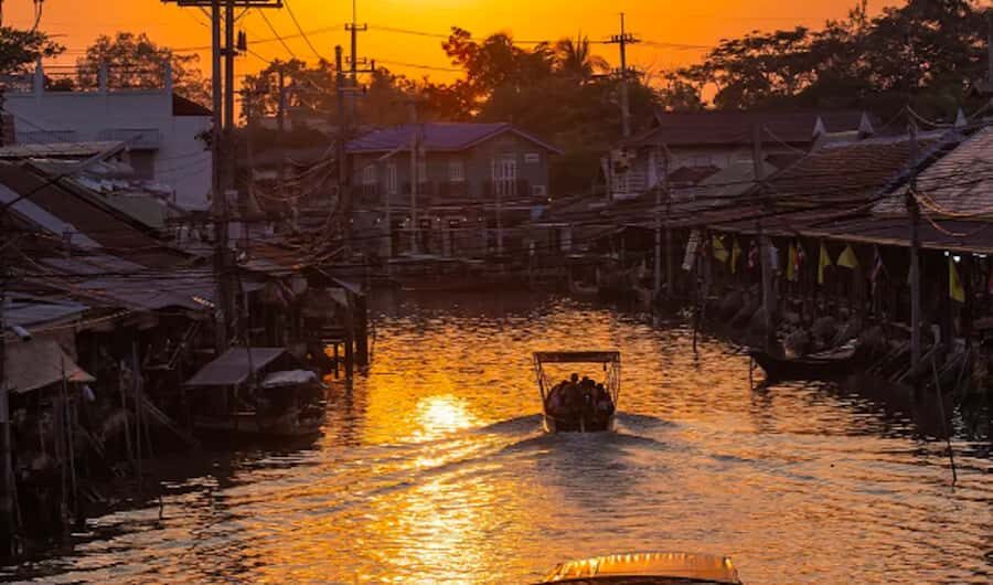 Amphawa Floating Market & Railway Market : Private Tour - Practical Details and Value