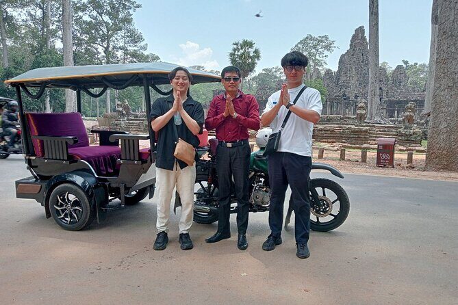 Angkor Wat Private Tour by Tuk Tuk with English Speakig Driver - Authenticity and Traveler Feedback