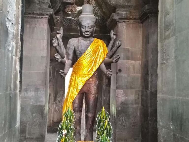 Angkor Wat & Small Tour with Sunrise or Sunset Private Guide - The Itinerary in Detail: What You Can Expect