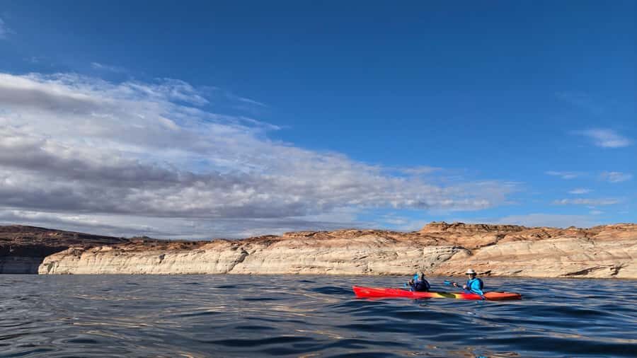 Antelope Point Launch Rmp: Antelope Canyon Kayak & Hike Tour - Paddling on Lake Powell: A Serene Experience