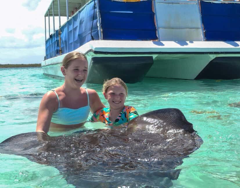 Antigua: Stingray City Experience with Round-Trip Transfer - Detailed Itinerary
