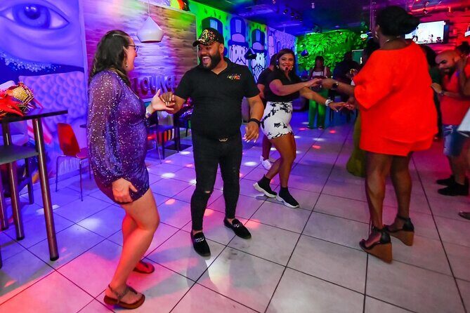 Aruba Nightlife and Barhopping on Chogogo Party Bus - The Sum Up