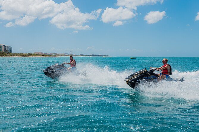 Aruba Single Jetski Waverunner near Eagle Beach - What Makes This Tour Stand Out?