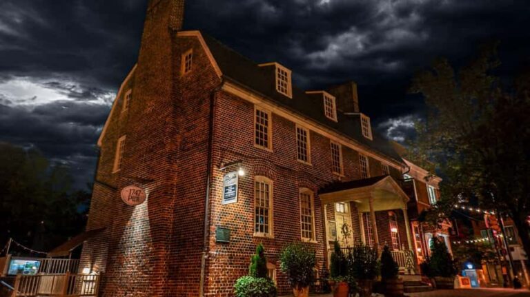 Ashes and Apparitions of Annapolis Ghost Tour - The Experience’s Atmosphere and Authenticity