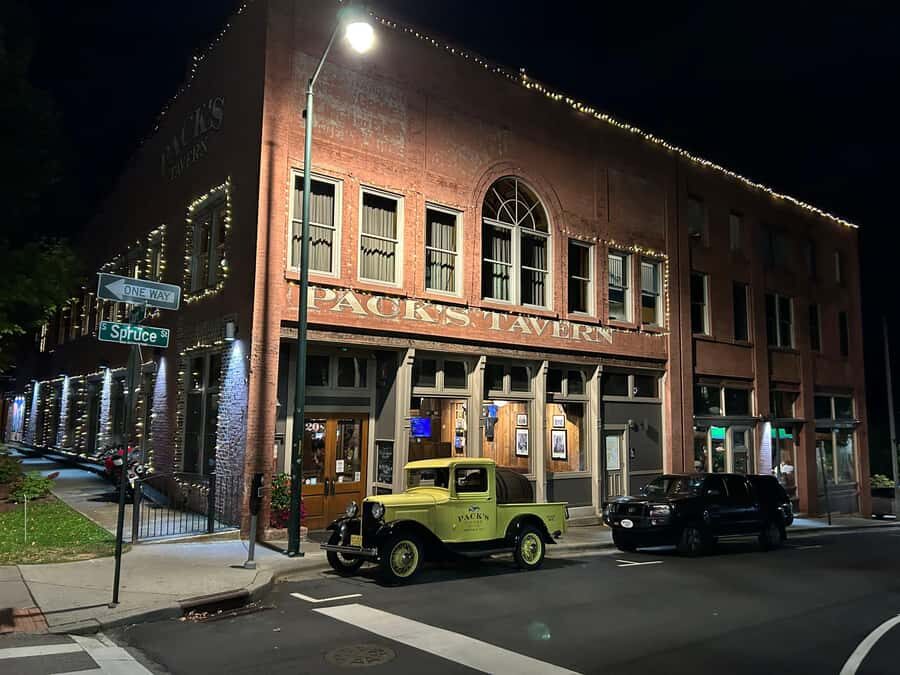 Asheville: Ultimate Late Night Haunted Pub Crawl - What to Expect on the Haunted Pub Crawl