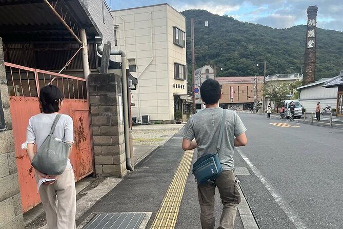 Authentic Bizen: Pottery Town Walking Tour with Local Guide - Why This Tour Works