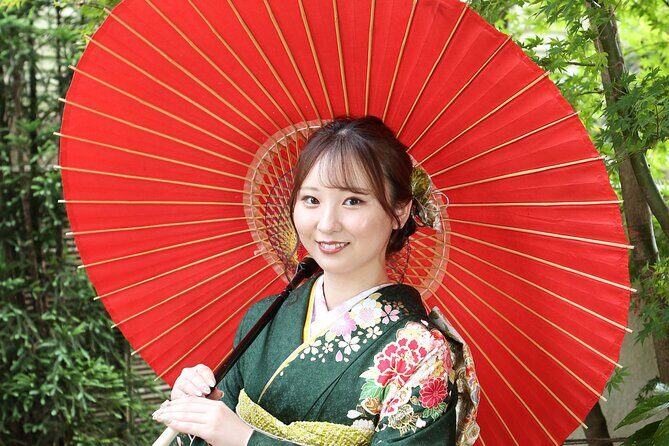 Authentic Japanese Kimono Experience in a Private Studio - The Photo Session
