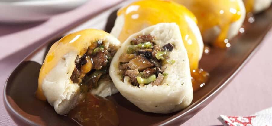 Authentic Osaka Street Food Tour Dotonbori Market Flavors - What Makes This Tour Stand Out?