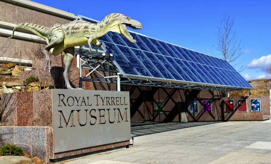 Badlands Tour: Drumheller with Museum, Hoodoos & Dinosaurs - A Closer Look at the Itinerary