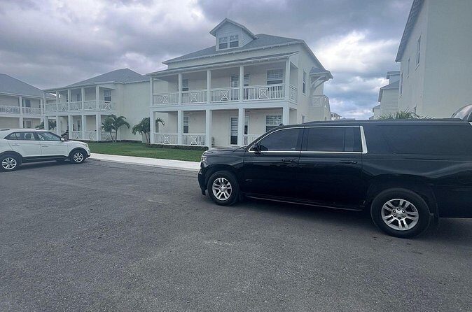 Bahamas Palm Cay Private Round Trip - On Arrival: From Airport to Palm Cay Marina