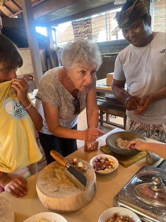 Bali: Cooking Class, Market Tour, and Waterfall Visit - Exploring the Market: Fresh Ingredients and Aromatic Spices