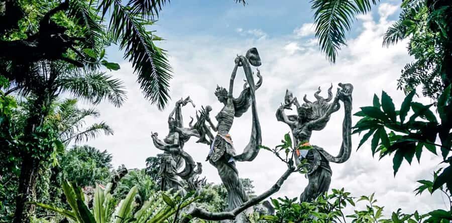Bali: Graceful Art, Sacred Forest, Serenity and Lotus Bloom - What to Expect and Practical Tips