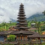 Bali: Lovina Dolphin Watching, Monkeys, & Hidden Hill Tour - What to Expect in Terms of Logistics and Comfort