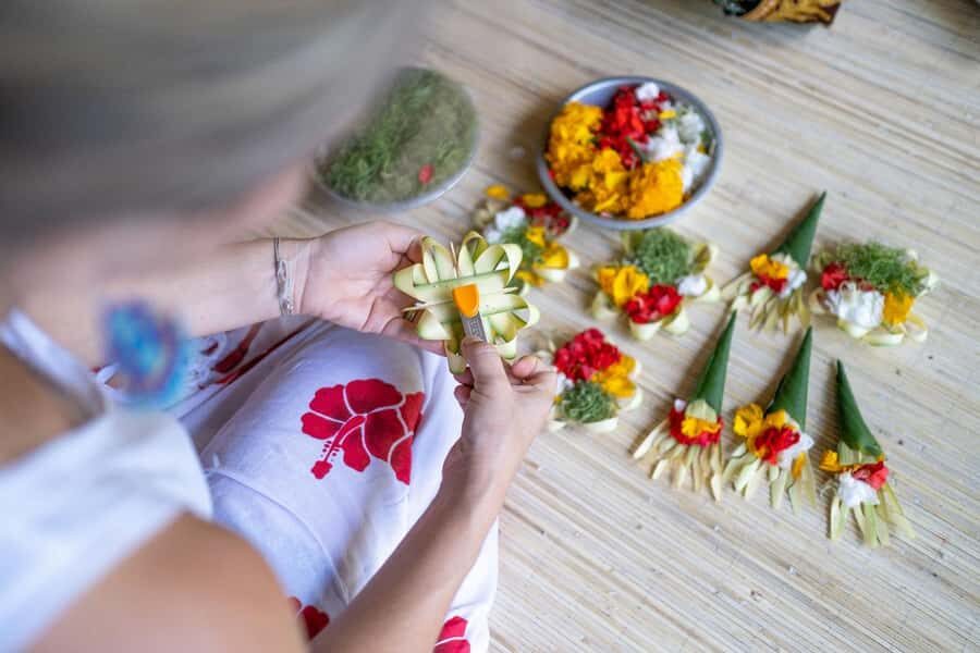 Bali: Making Canang Sari Make Offering for Ritual Bali - Price and Value: What You Get for Your Money