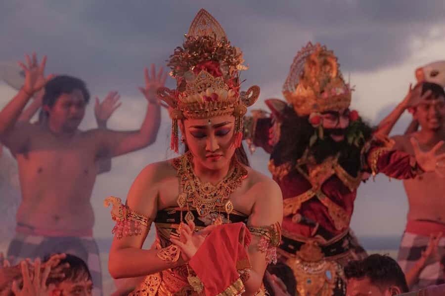 Bali: Melasti Spectacular Sunset with Kecak Dance - Authentic Experiences and What Travelers Say