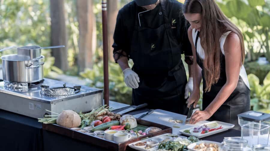 Bali/Nusa Dua: Private Cooking Class with Market Tour - What Makes This Tour Stand Out?