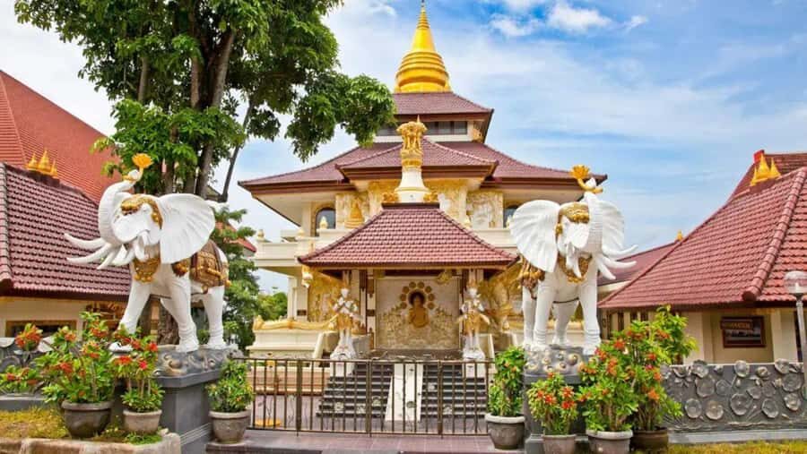 Bali: Private Tour Customised Uluwatu With Kecak Dance - The Details That Matter