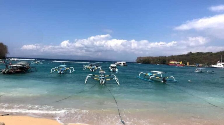 Bali: Snorkeling Trip to Blue Lagoon with Private Pickup Car - The morning: Getting ready and briefing